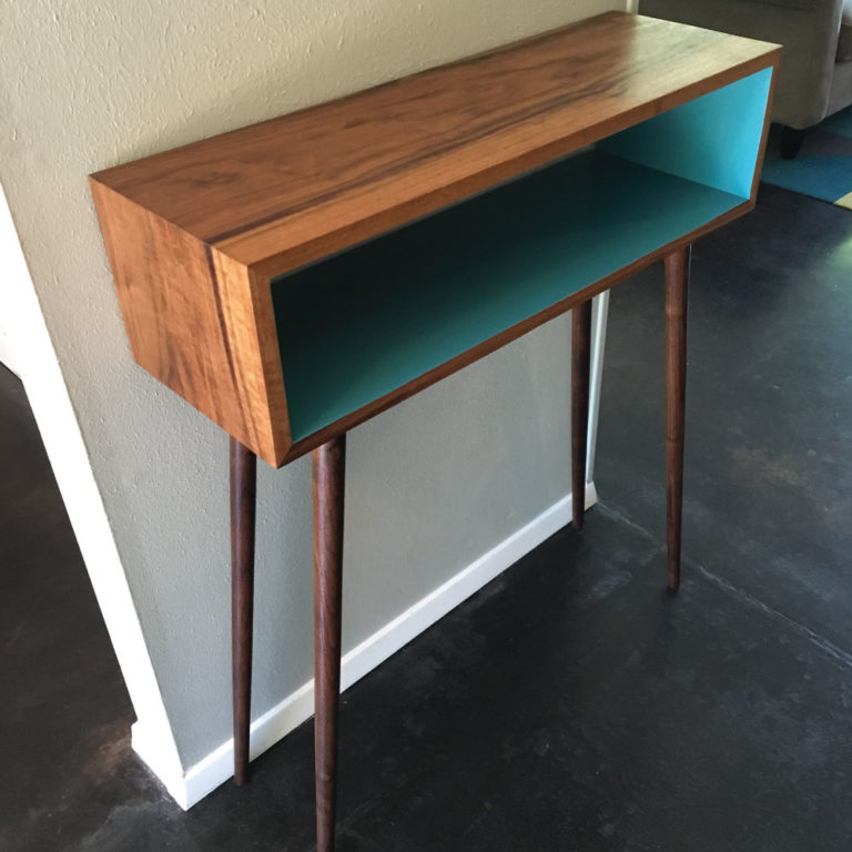 MCM Desk – Knotty Neighbor